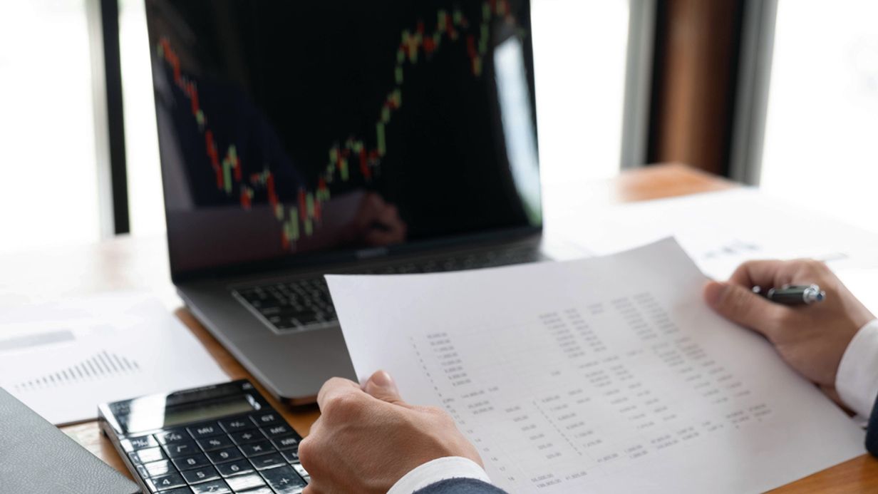 Assicurazioni, Banche, Tobin Tax, la manovra ...