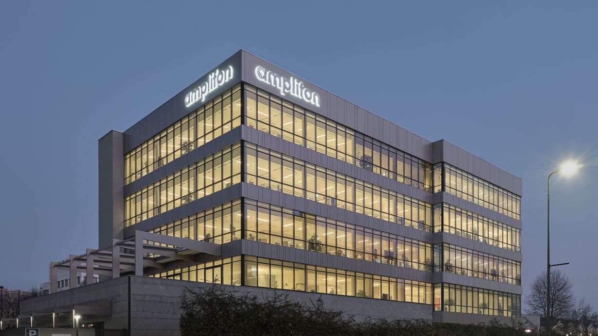 Amplifon, azioni ancora in calo, ma Barclays ...